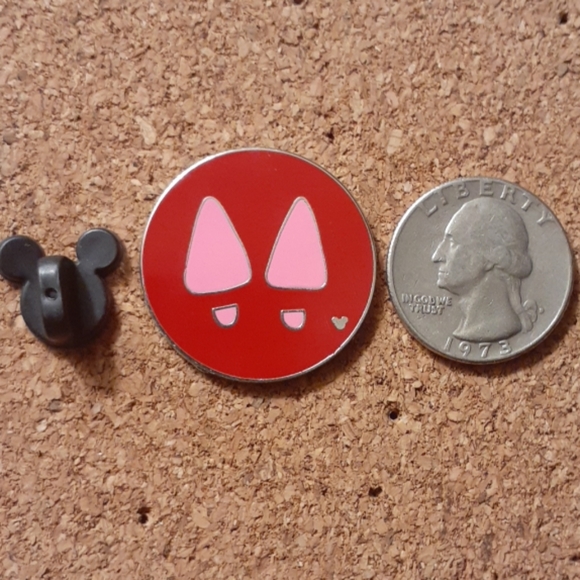 Disney | Accessories | Disney Minnie Mouse Feet Pin | Poshmark